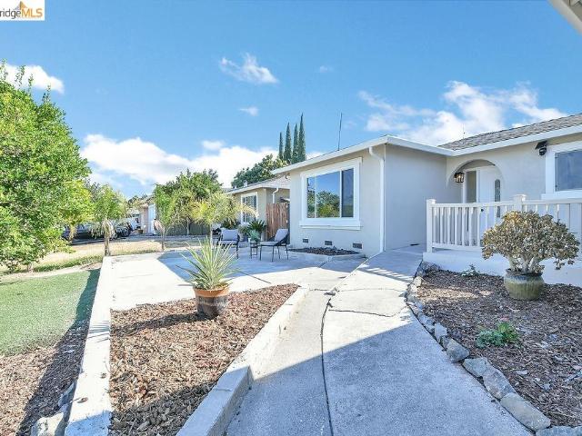 1701 Daisy Way
