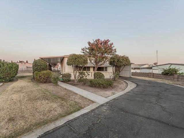 1701 Dinuba Ave Spc 42, Selma, CA 93662