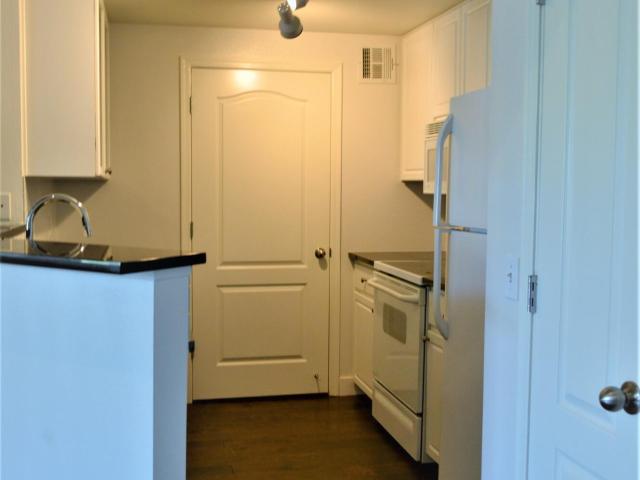 1701 E COLTER Street # 471