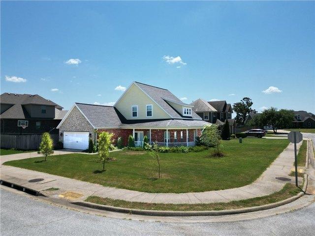 1701 E Crestwood Hills Ln, Cave Springs, AR 72718