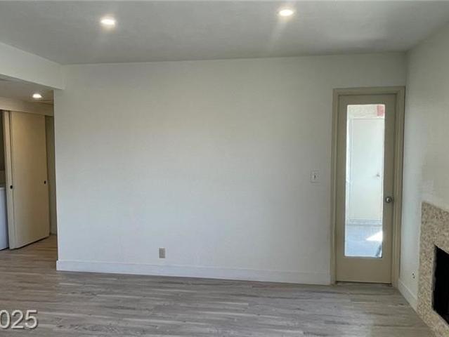 1701 E Katie Ave, Unit 91, Las Vegas, NV 89119 | MLS #2752