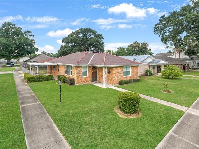 1701 Fairway Drive