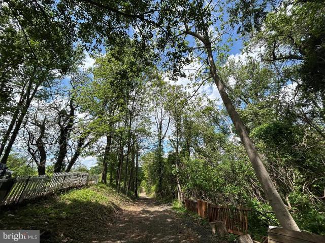 1701 Ferguson Lane