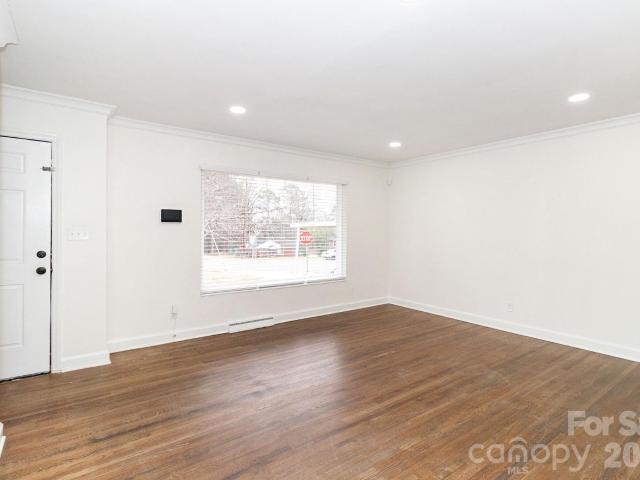 1701 Irma St, Charlotte, NC 28216 | MLS #4343