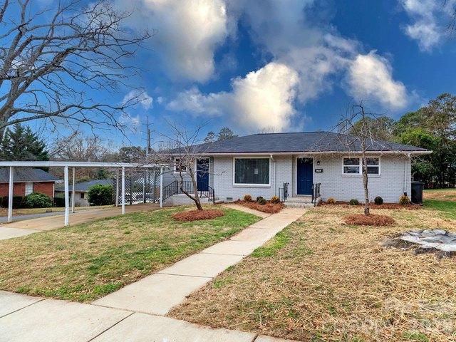 1701 Irma St, Charlotte, NC 28216
