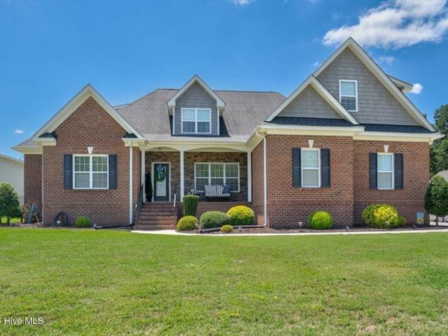 1701 Kingfisher Ct, Nashville, NC 27856