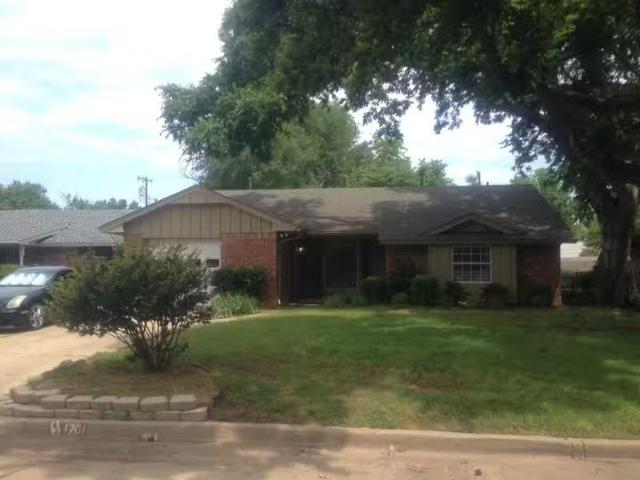 1701 Lenox Dr