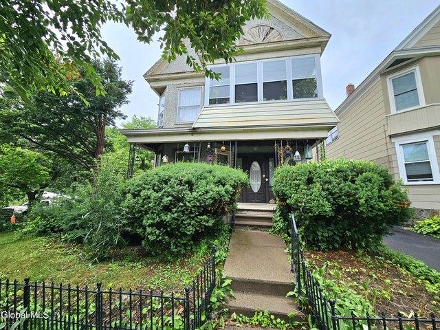 1701 Lenox Rd, Schenectady, NY 12308
