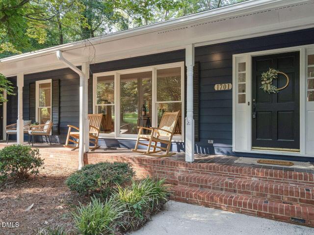 1701 Lord Ashley Drive
