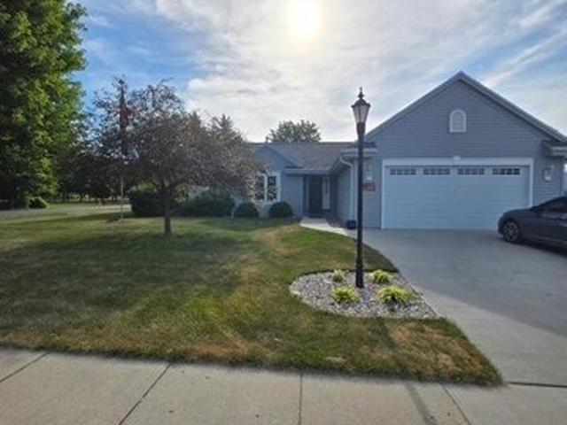 1701 Steeple Dr, East Troy, WI 53120