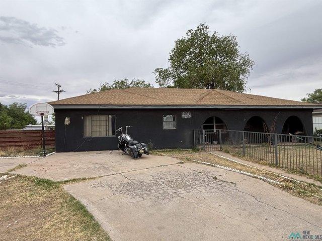 1701 S Stanton Ave, Roswell, NM 88203