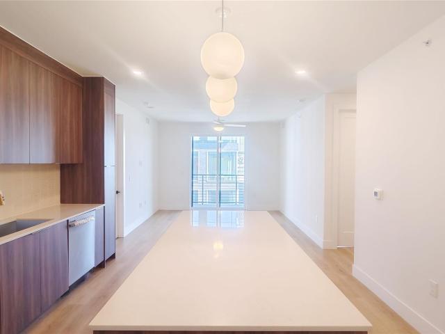 1701 Simond Ave # 611