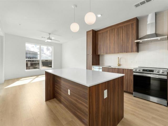 1701 Simond Ave, Unit 644, Austin, TX 78723 | MLS #7272 | Compass