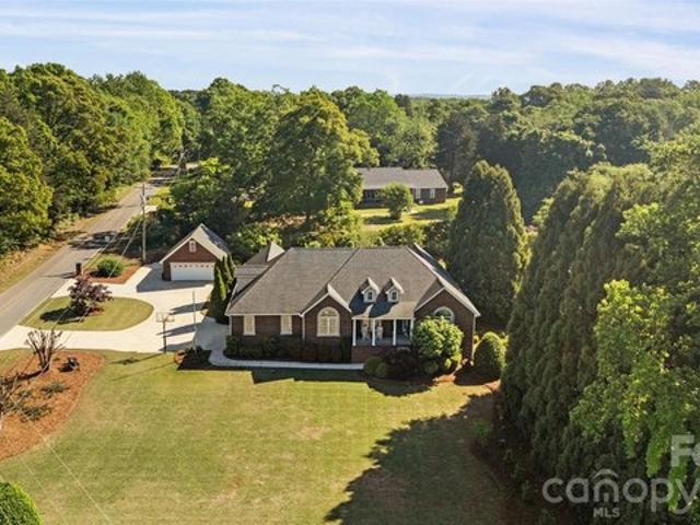 1701 South Point Rd, Belmont, NC 28012