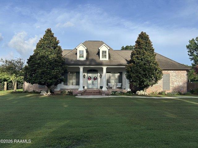 1701 Squirrel Run Dr, New Iberia, LA 70560