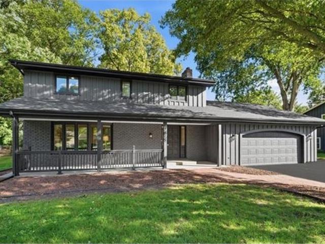 1701 th Ave N, Plymouth, MN 55447