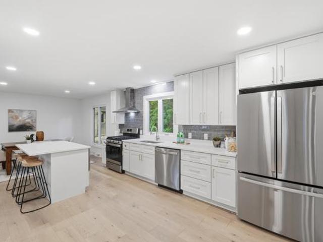 1701 th Avenue N