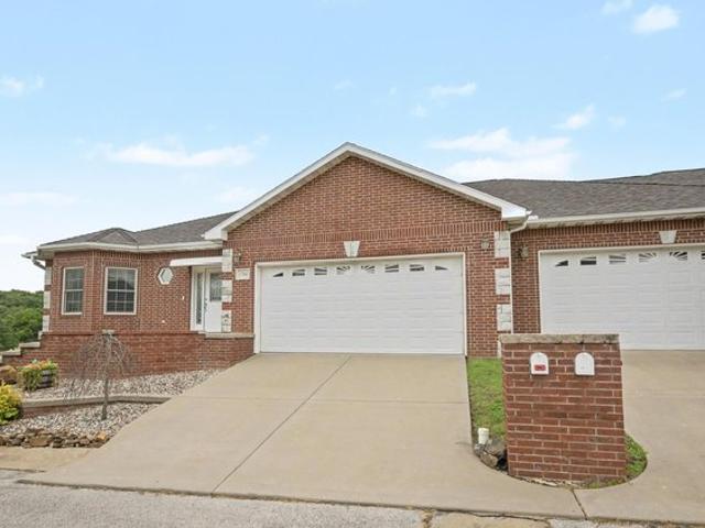1701 Village Ln, Neosho, MO 64850