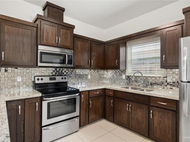 1701 W Garrison Drive 3