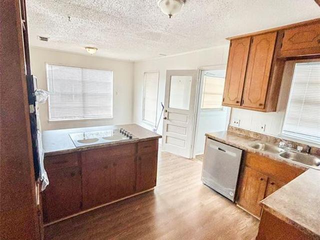 1701 W Main