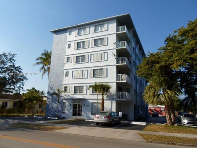 1701 Washington St #304 Hollywood, FL 33020