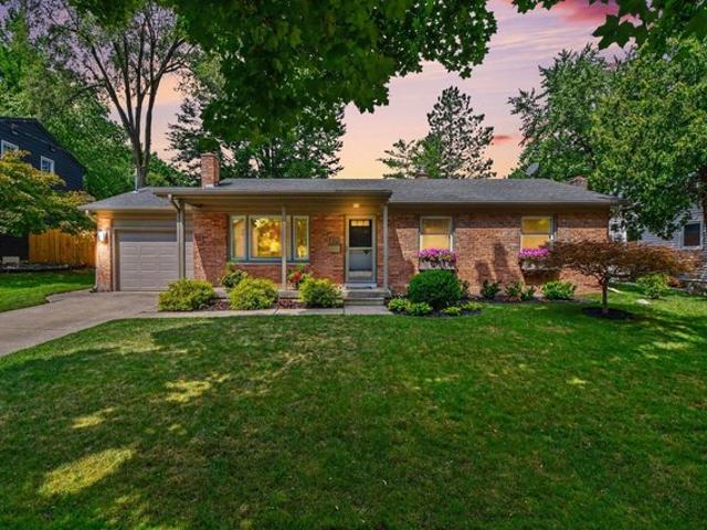 1701 Whitfield Rd SE, Grand Rapids, MI 49506