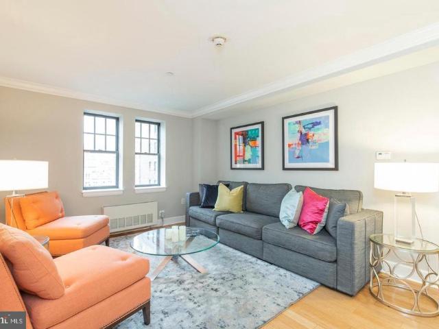 1701 15 Locust Street # 1815