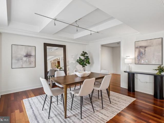 1701 15 Locust Street # 1914