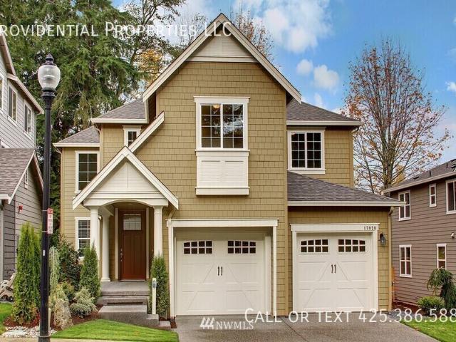 17020 NE 118th Way, 5 beds, 3 full baths