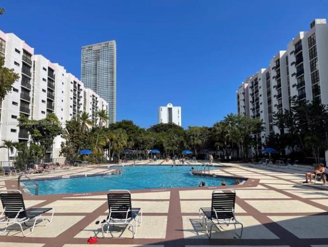 17021 Bay Rd N #409, Sunny Isles Beach, FL 33160