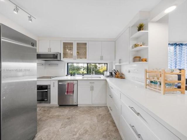 17021 N Bay Rd #402, Sunny Isles Beach, FL 33160