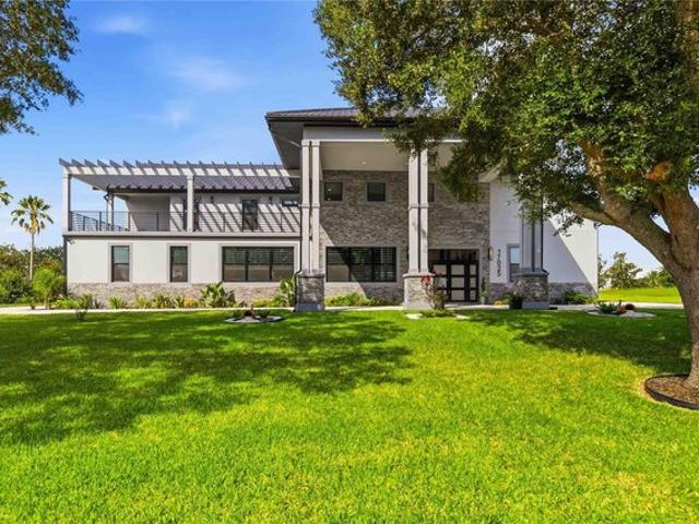 17025 Royal Palm Dr, Groveland, FL 34736