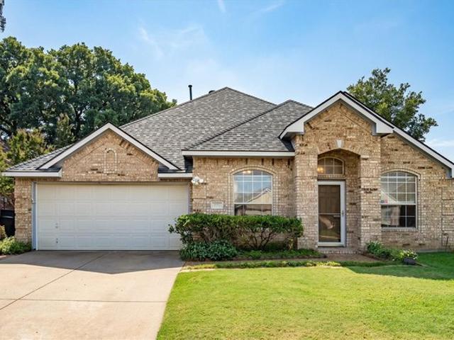 1702 Morning Glory Dr, Corinth, TX 76210