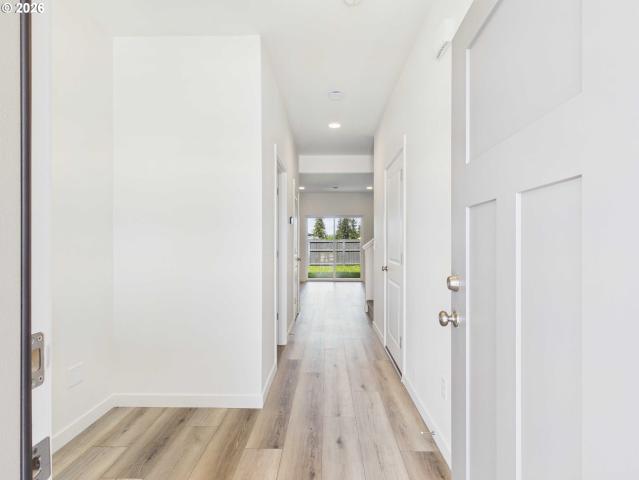 1702 NW 18TH ST