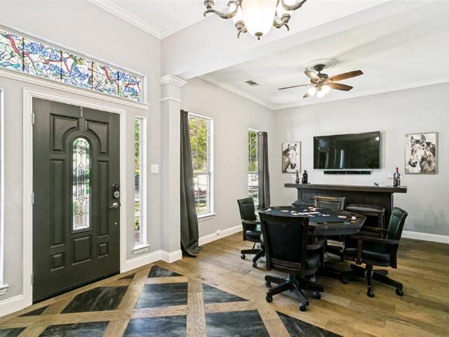 1702 Bluffview Lane
