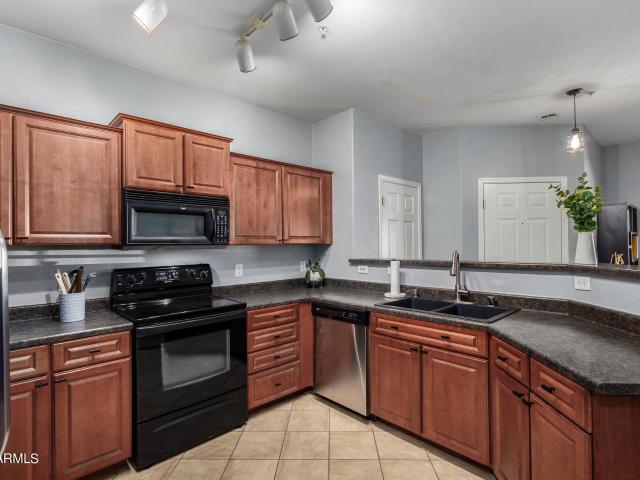 1702 E BELL Road # 189