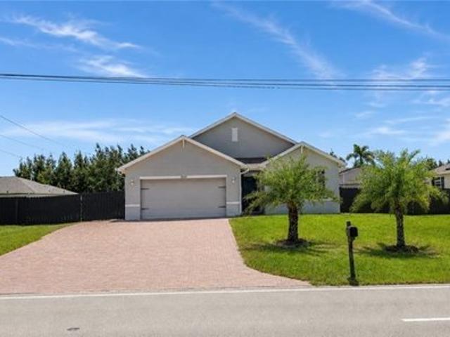 1702 Embers Pkwy W, Cape Coral, FL 33993
