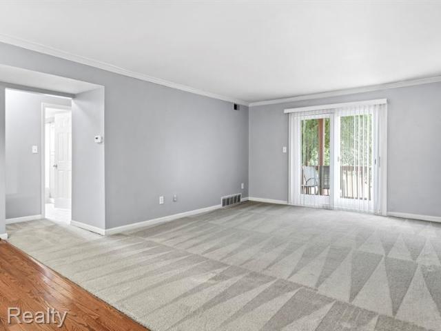 1702 Fort Street # 4