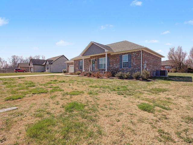 1702 Gordon Ln, Lawrenceburg, TN 38464 | MLS #3133 | Compass