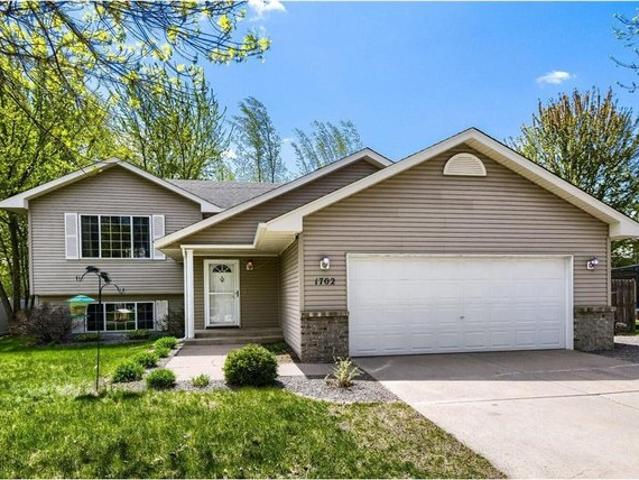 1702 Griffing Park Rd, Buffalo, MN 55313