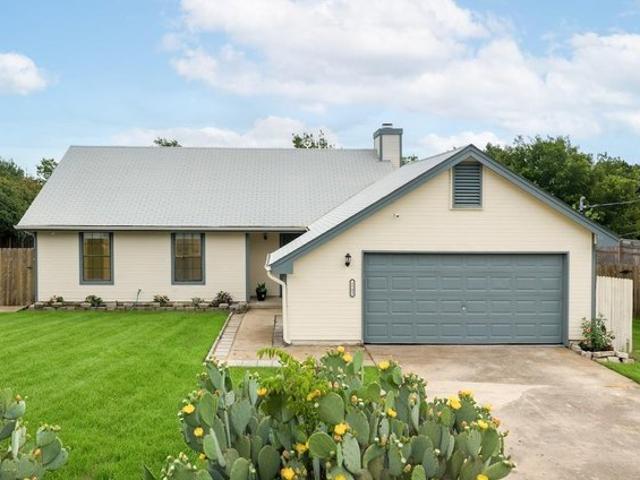 1702 Ireland Dr, Leander, TX 78641