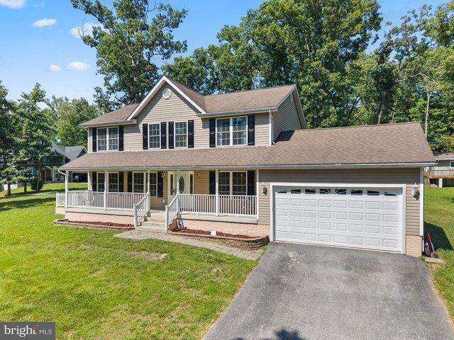 1702 Lakeside Dr, Harpers Ferry, WV 25425