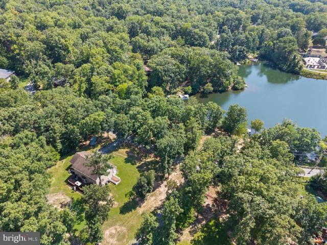 1702 Lakeside Drive