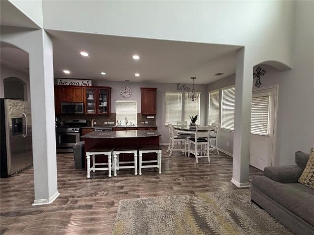 1702 Lansing Cove Drive