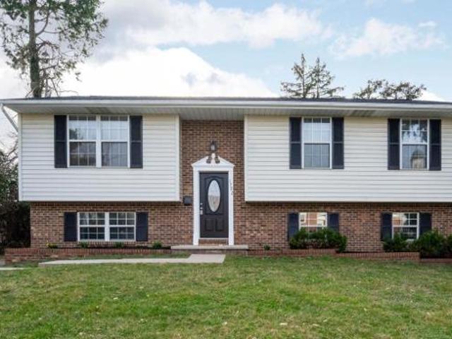 1702 Park Ave, Halethorpe, MD 21227