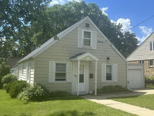 1702 Park St, Middleton, WI 53562