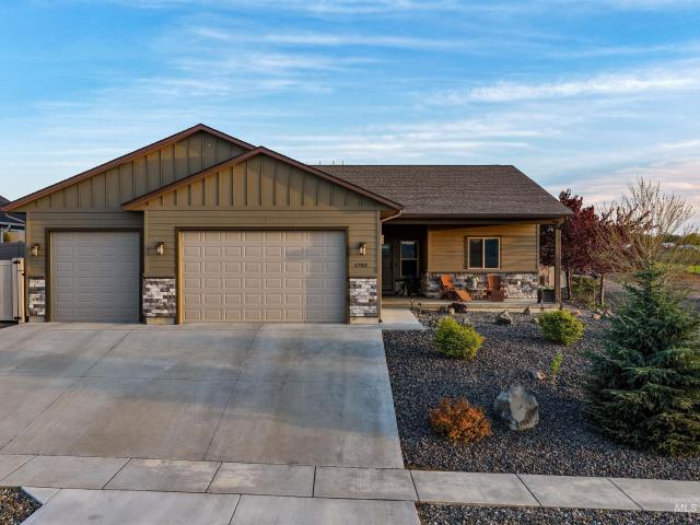 1702 Pioneer Dr