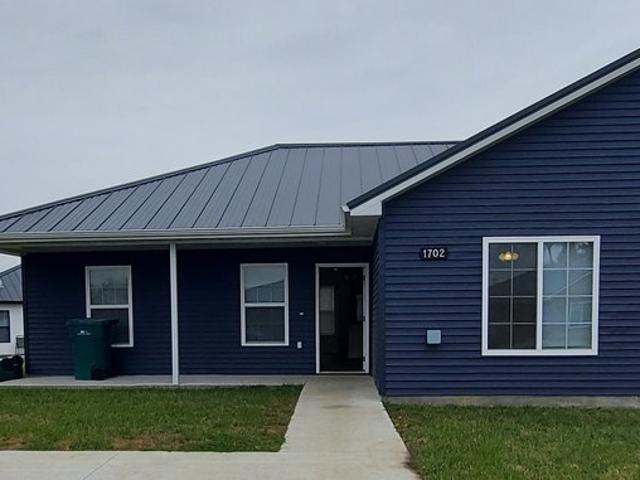 1702 Prey Ct, Moberly, MO 65270