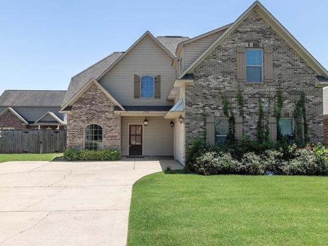 1702 Rhetts Dr, Oxford, MS 38655