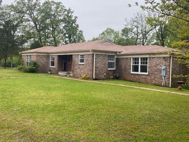 1702 Sunset Dr, Hope, AR 71801